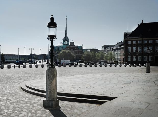 Christiansborg Slotsplads - LYTT